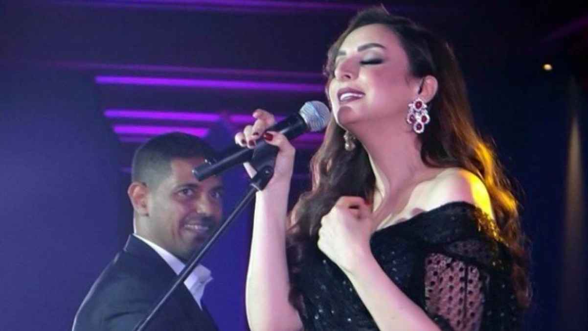 ما حقيقة زواج أنغام سراً من قائد فرقتها الموسيقية ؟ صورة